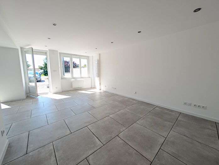 Maison à vendre - Teillé - 5 pièces - 3 chambres