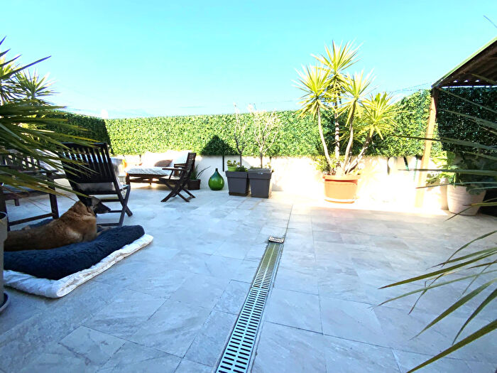 Appartement à vendre - Antibes, Juan-les-Pins, Le Cap - 3 pièces - 2 chambres