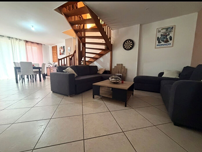 Maison 7 pièces à Pouilly-en-Auxois, à vendre