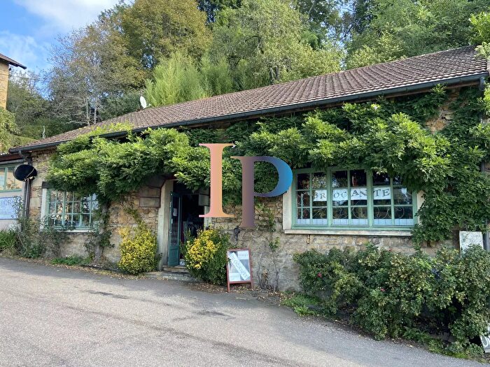 Maison à vendre - Châteauneuf - 5 pièces - 1 chambre