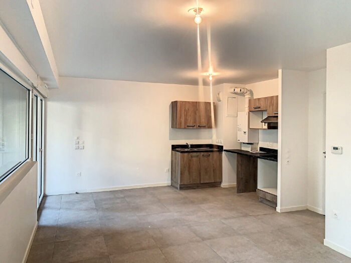Appartement 3 pièces à Mérignac, Centre-ville, à louer