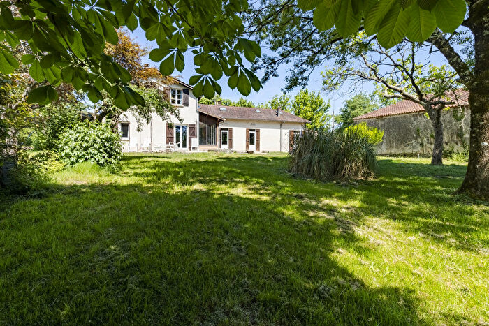 Maison à vendre - Laussou - 5 pièces - 4 chambres