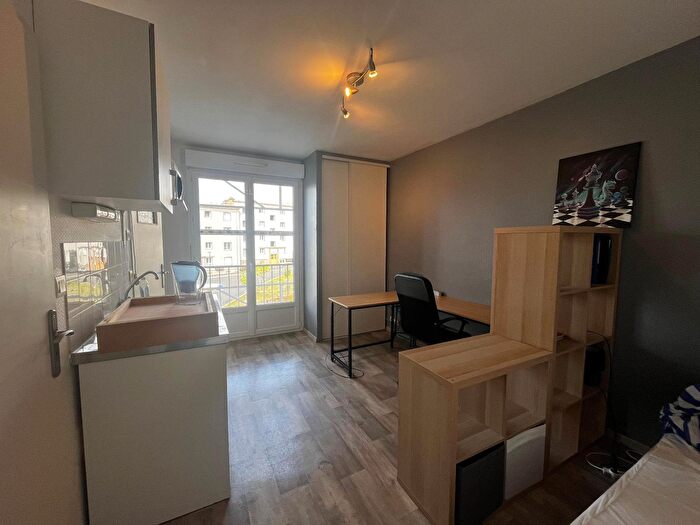 Appartement à louer - Quartiers Nord-Est, Beaulieu - 1 pièce