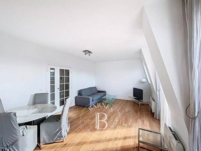 Appartement à louer - Seine Sud, Puteaux - 3 pièces - 2 chambres