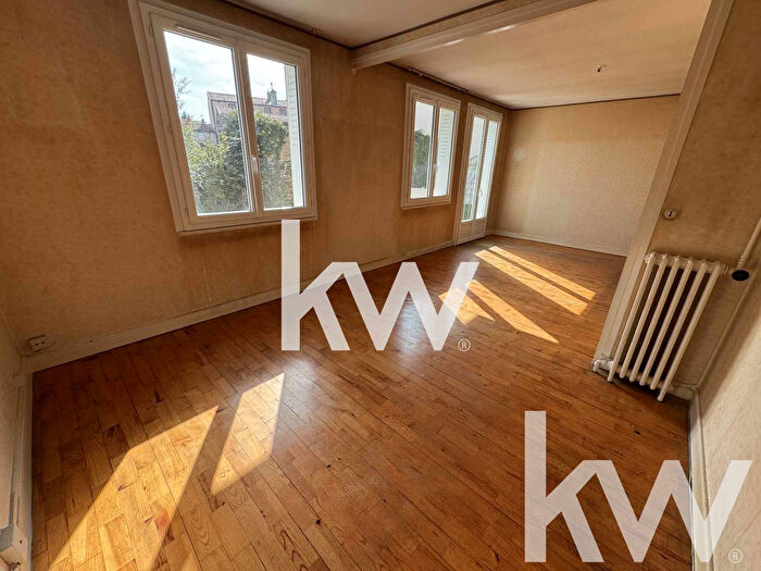 Appartement à vendre - Chamalières, Centre-ville, Carrefour de lEurope - 4 pièces - 2 chambres