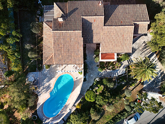 Maison à vendre - Fréjus, Saint-Aygulf - 5 pièces - 4 chambres