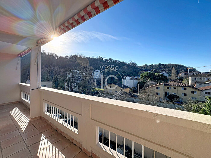 Appartement à vendre - Caluire-et-Cuire, Cuire-le-bas, Cuire-le-Haut - 2 pièces - 1 chambre