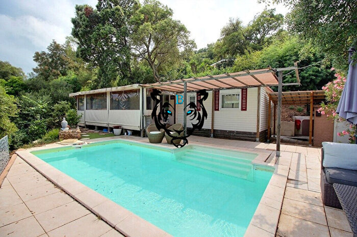 Maison à vendre - Le Muy - 4 pièces - 3 chambres