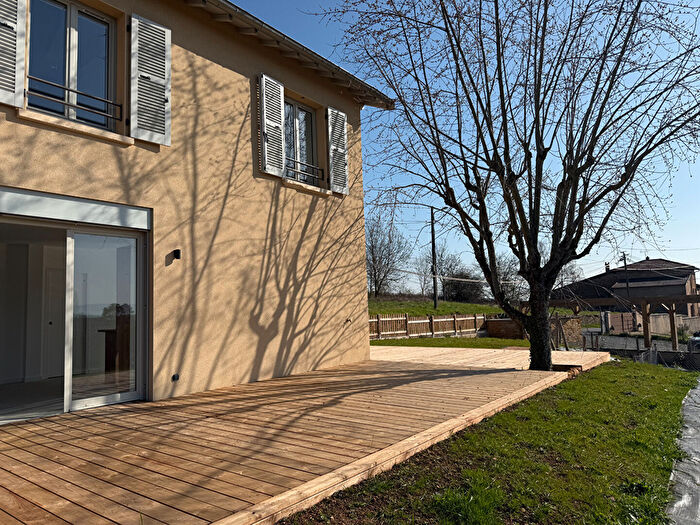 Maison 5 pièces à Frontenas, à vendre