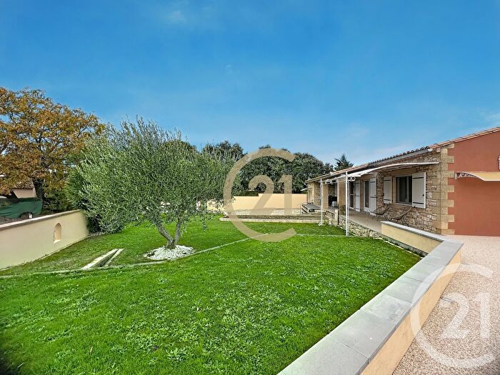 Maison à vendre - Montaren-et-Saint-Médiers - 4 pièces - 3 chambres