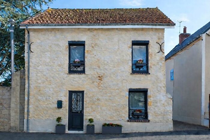 Maison à vendre - Port-en-Bessin-Huppain - 3 pièces - 2 chambres
