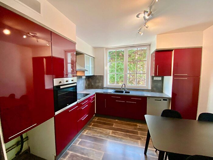 Appartement à louer - Ville-la-Grand - 3 pièces - 2 chambres