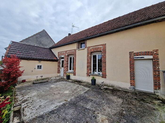 Maison 4 pièces à Barbonne-Fayel, à louer