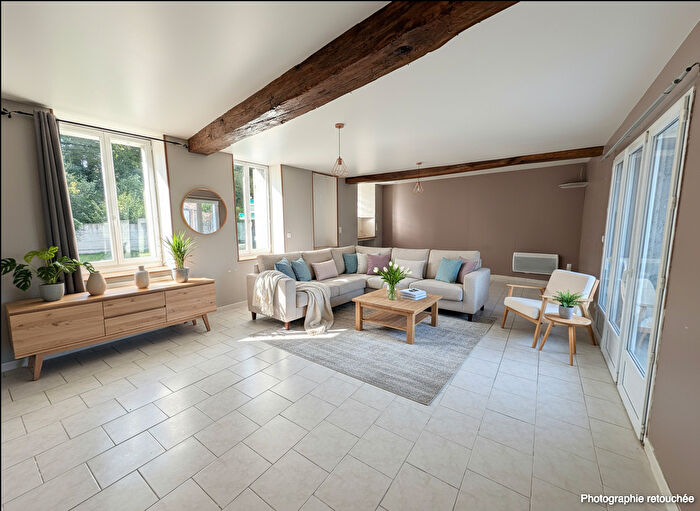 Maison 6 pièces à Estissac, à vendre