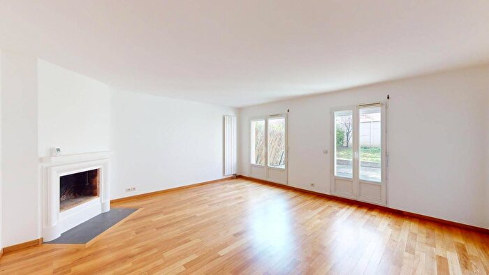 Maison 6 pièces à louer à Centre Ville, Croissy-sur-Seine