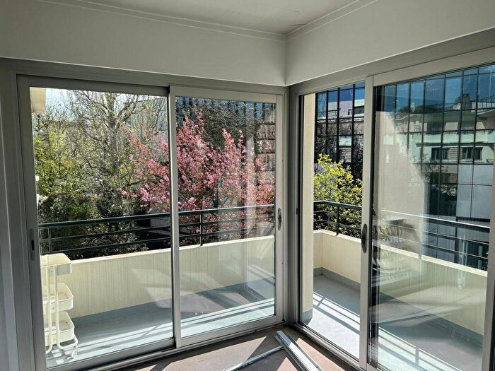 Appartement à louer - Neuilly-sur-Seine - 3 pièces - 2 chambres