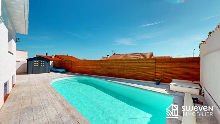 Maison à vendre - Thuir - 9 pièces - 6 chambres