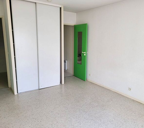 Appartement à louer - Brivazac-Candau, Pessac - 1 pièce