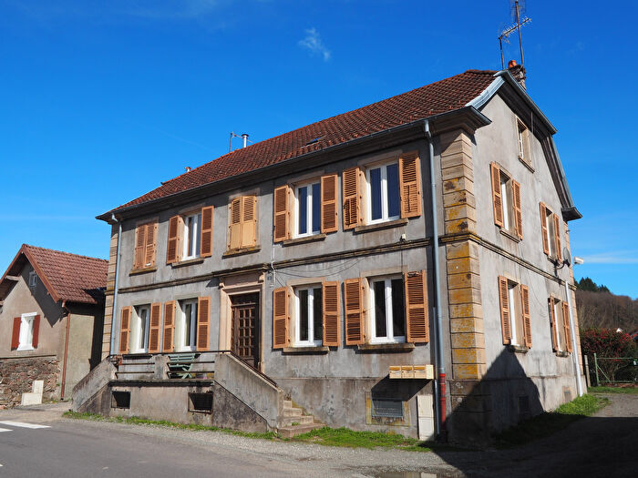 Maison 10 pièces à Étueffont, à vendre