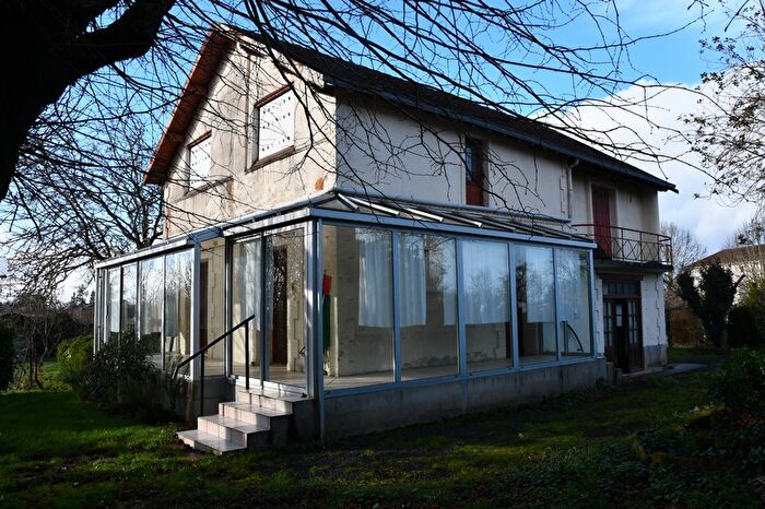 Maison à vendre - Mauprévoir - 4 pièces - 3 chambres