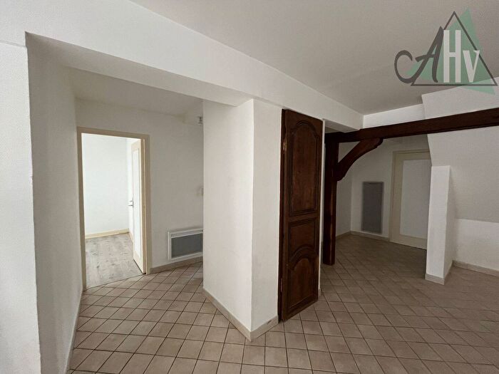 Bray-sur-Seine : Appartement 3 pièces à louer