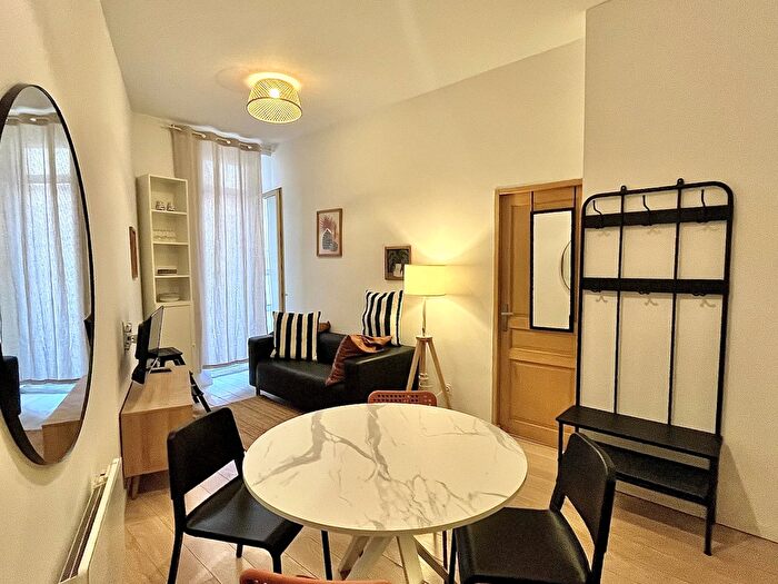 Appartement 2 pièces à Marseille 1er, Saint-Charles, à louer