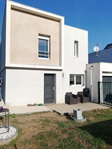 Maison à louer - Bourgoin-Jallieu, LOiselet, La Maladière, La Grive - 4 pièces - 3 chambres