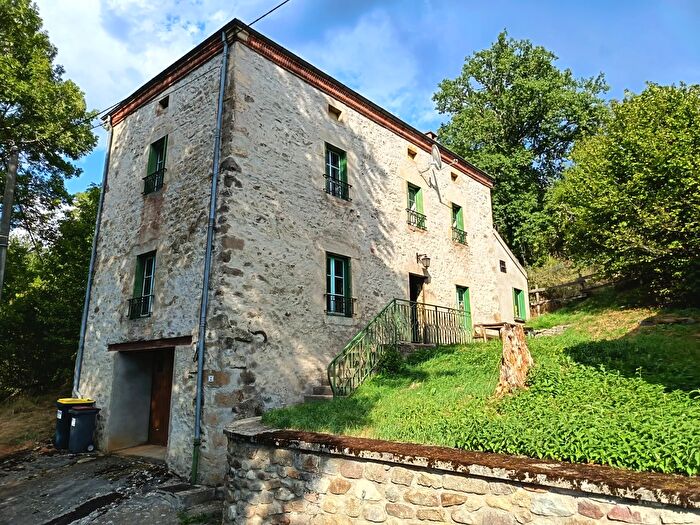 Maison 5 pièces à Valz-sous-Châteauneuf, à vendre