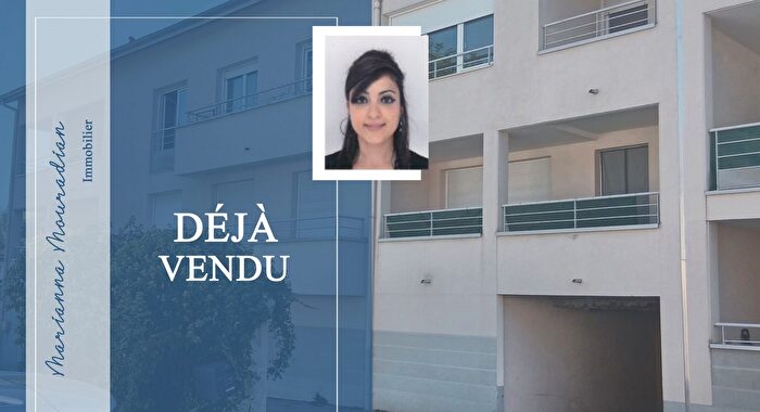 Appartement à vendre - La Verpillière - 3 pièces - 2 chambres