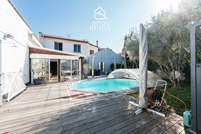 Villeurbanne, Einstein, Salengro - Maison 5 pièces à vendre