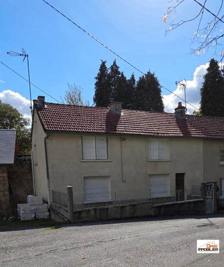Maison 5 pièces à Arrènes, à vendre