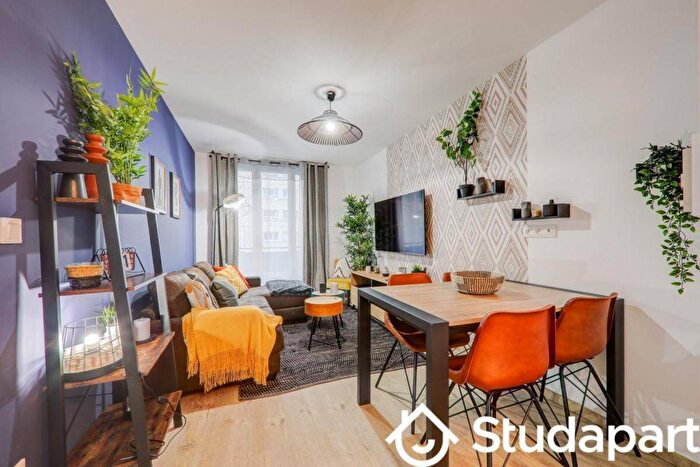 Appartement à louer - Monplaisir Lumière, Lyon ème arrondissement - 1 pièce - 1 chambre