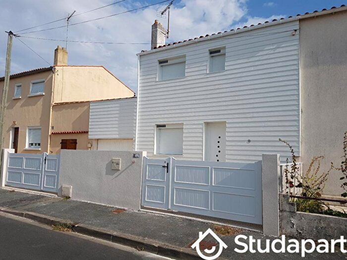 Maison à louer - Saint Eloi, La Rochelle - 4 pièces - 3 chambres