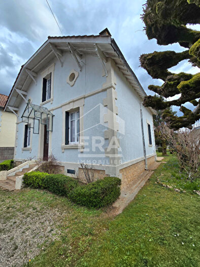 Maison à vendre - Mussidan - 8 pièces - 5 chambres