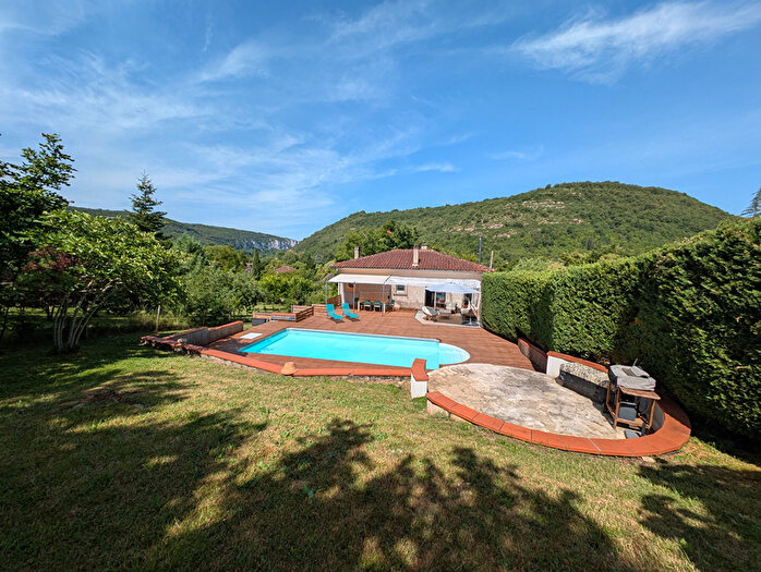Maison 4 pièces à vendre à Saint-Antonin-Noble-Val