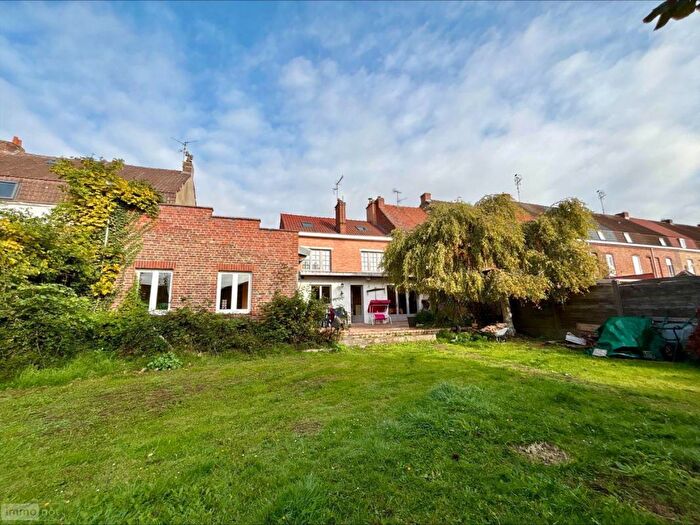 Maison à vendre - Estaires - 7 pièces - 4 chambres