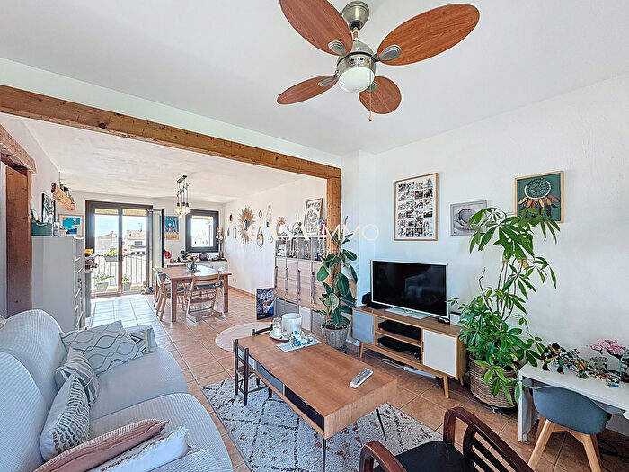 Appartement à vendre - Hyères, Pyanet - 3 pièces - 2 chambres