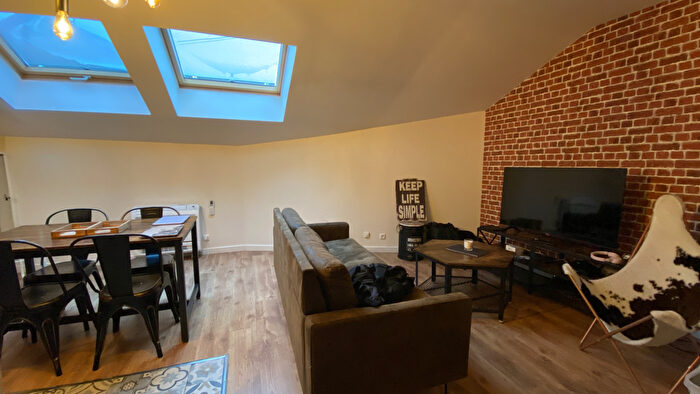 La Ville-du-Bois - Appartement 3 pièces à louer