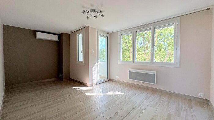 Appartement à vendre - Les Angles - 4 pièces - 3 chambres