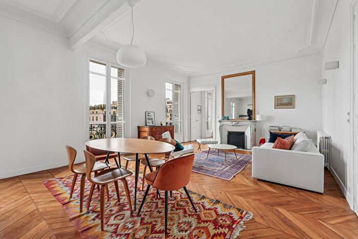 Appartement à louer - Ecole Militaire, Paris ème arrondissement - 2 pièces - 1 chambre