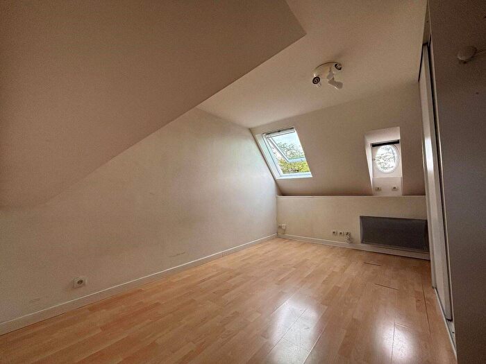 Appartement à louer - Hauts de Saint Aubin, Angers - 1 pièce