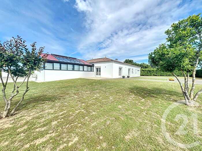 Maison à vendre - Saint-Sylvestre-sur-Lot - 6 pièces - 4 chambres