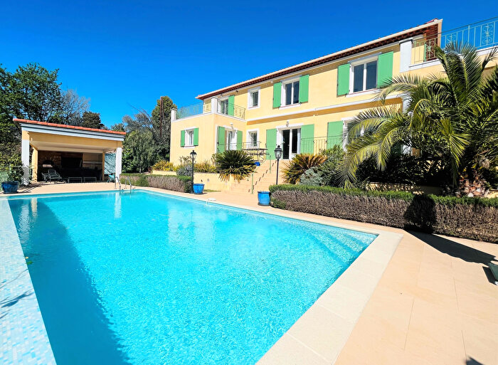 Maison à vendre - Vence, Sainte Elisabeth, Les Cayrons, Poutaouch - 5 pièces - 4 chambres