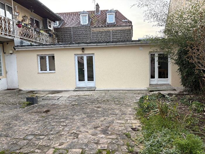 Maison 2 pièces à louer à Viarmes