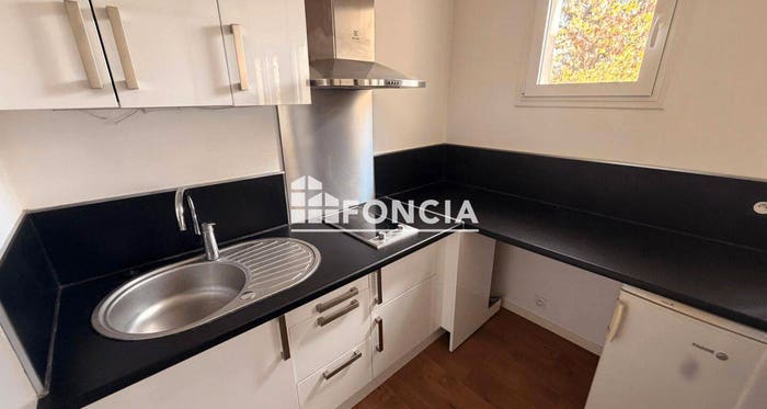Centre, Angers : Appartement 1 pièce à louer