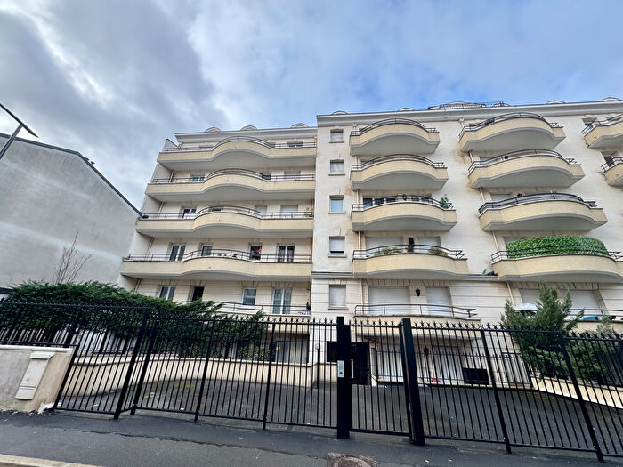 Appartement à vendre - Rosny-sous-Bois, Centre-ville - 4 pièces - 3 chambres