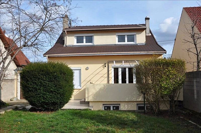 Maison à vendre - Sevran, Sud - 6 pièces - 3 chambres