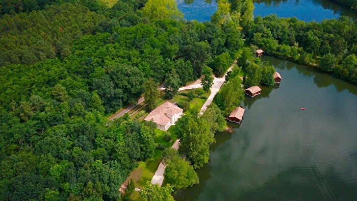 Maison à vendre - Sablons - 11 pièces - 9 chambres