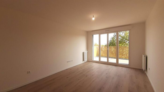 Appartement à louer - Guyancourt, Villaroy - 2 pièces - 1 chambre