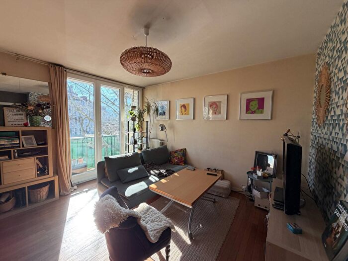 Appartement à louer - Grenoble - 3 pièces - 2 chambres